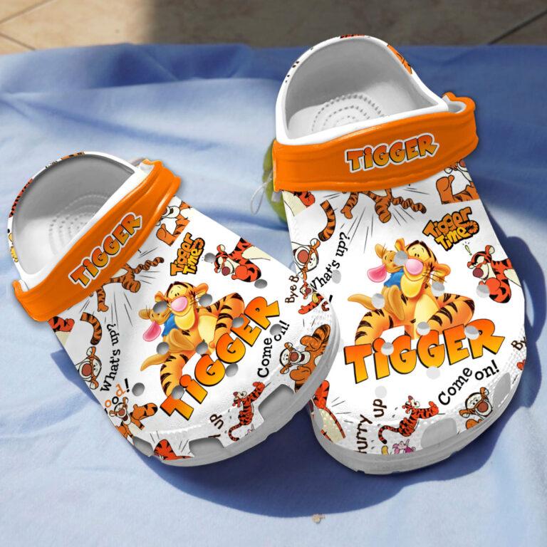New Clogs Winnie The Pooh Tigger Cartoon Clogs For Kids And Adults ...