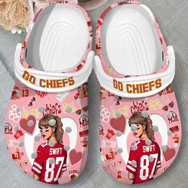 Unique Clogs Go Chiefs Swift 87 Classic Clogs, Perfect Footwear For ...